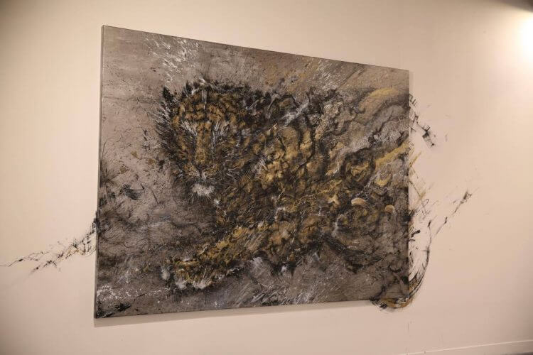 Chinese Street Artist Hua Tunan unleashes the Tiger for Underground 2016