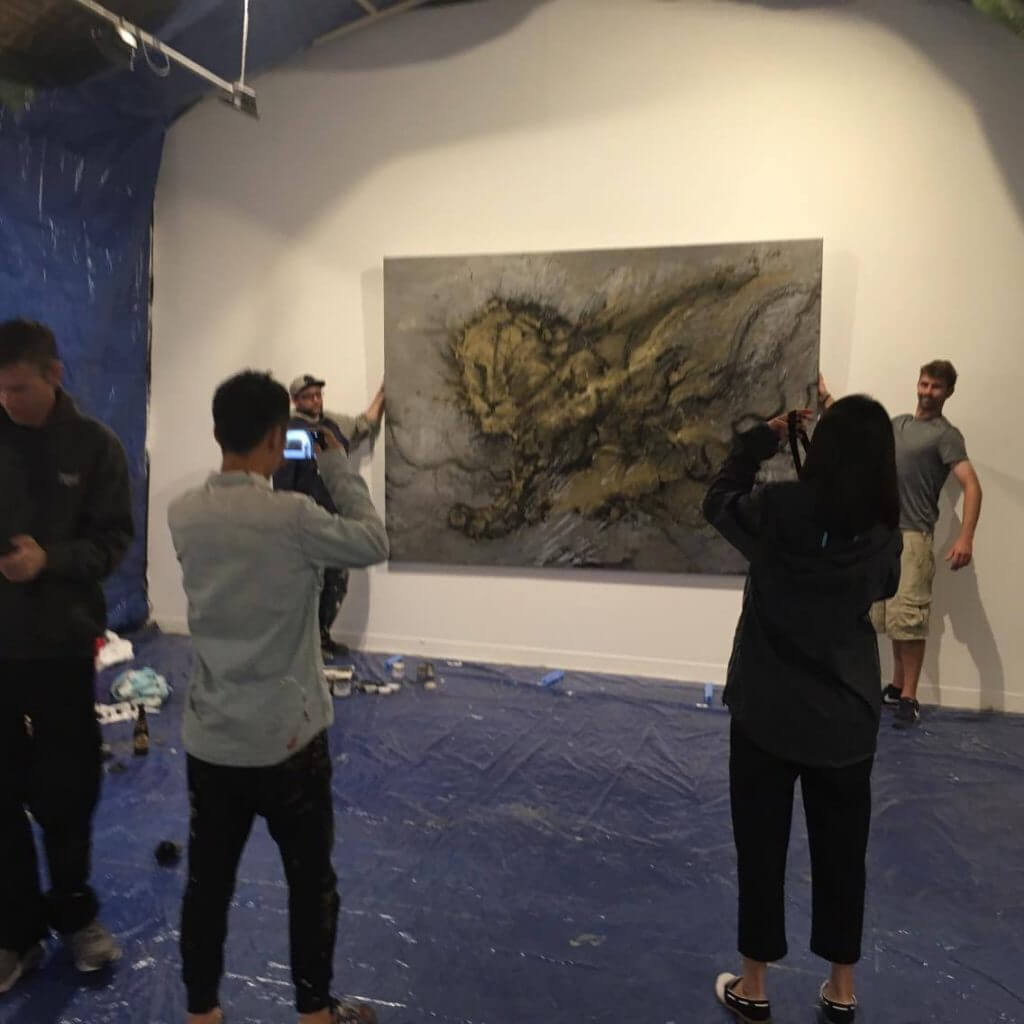 Chinese Street Artist Hua Tunan unleashes the Tiger for Underground 2016