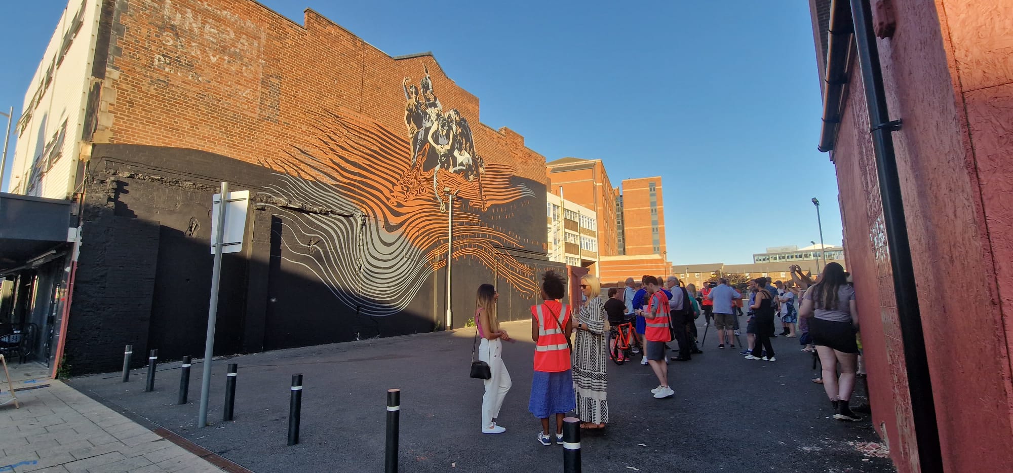'They Went to Sea' Mural Focuses on Immigration and is Created from ...