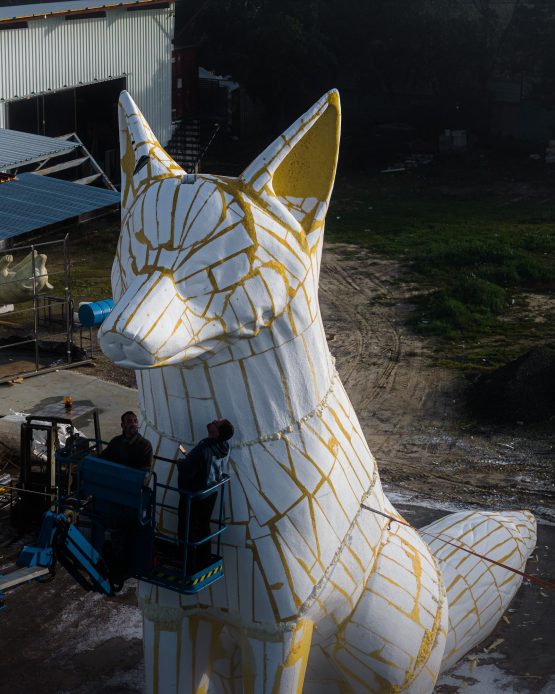 Ricardo Romero’s Giant Fox, Genet, and Badger Sculptures Appear in ...